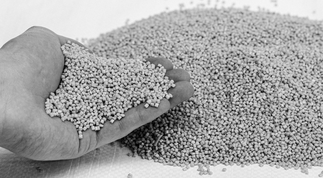 Supplier of High Quality Recycled Plastics RPET - Aloxe